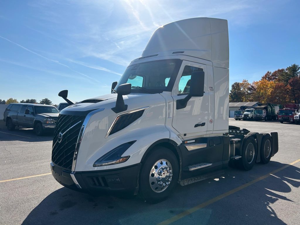 2024 VOLVO VNL64T300 - Ballard